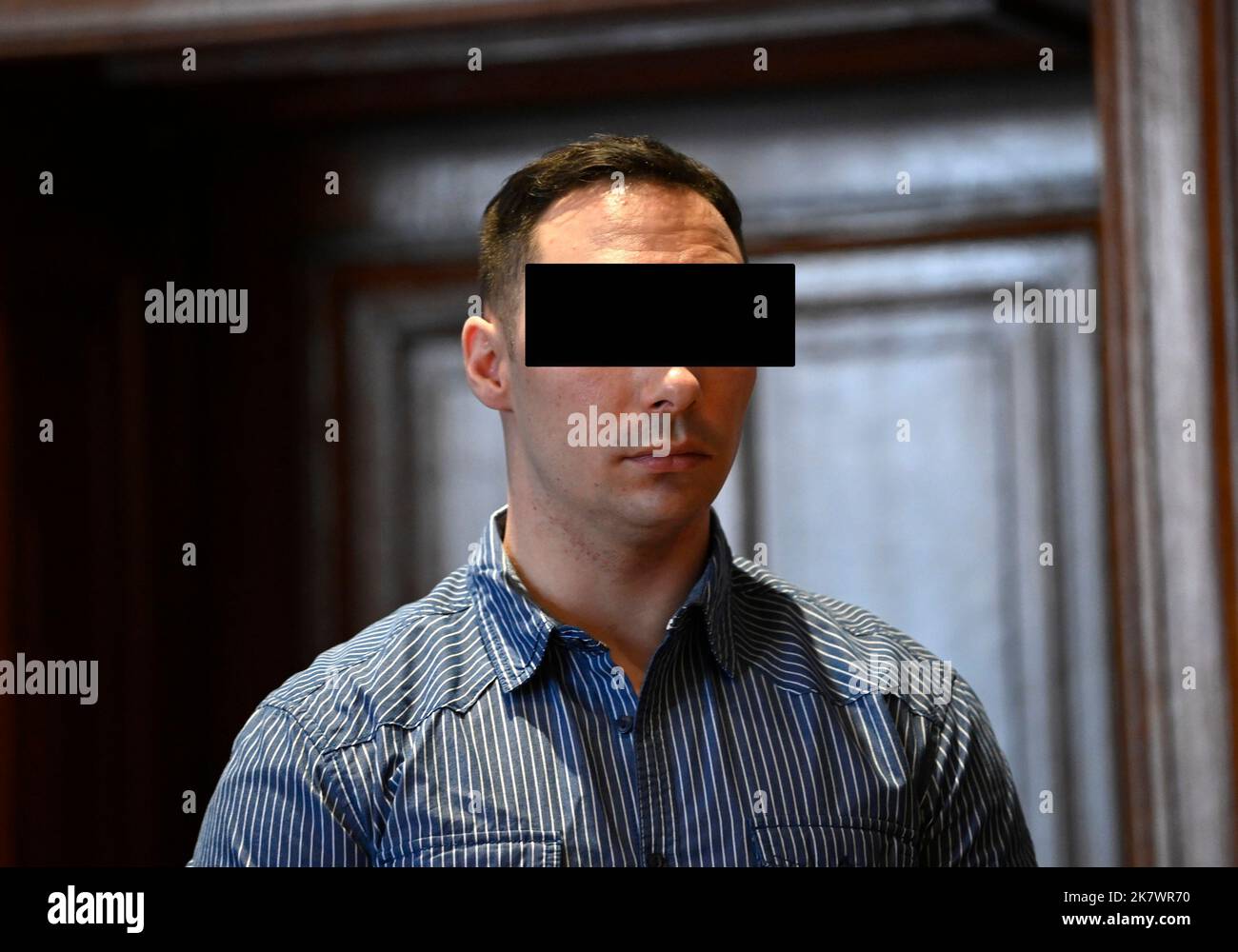 At the assizes hi-res stock photography and images - Alamy