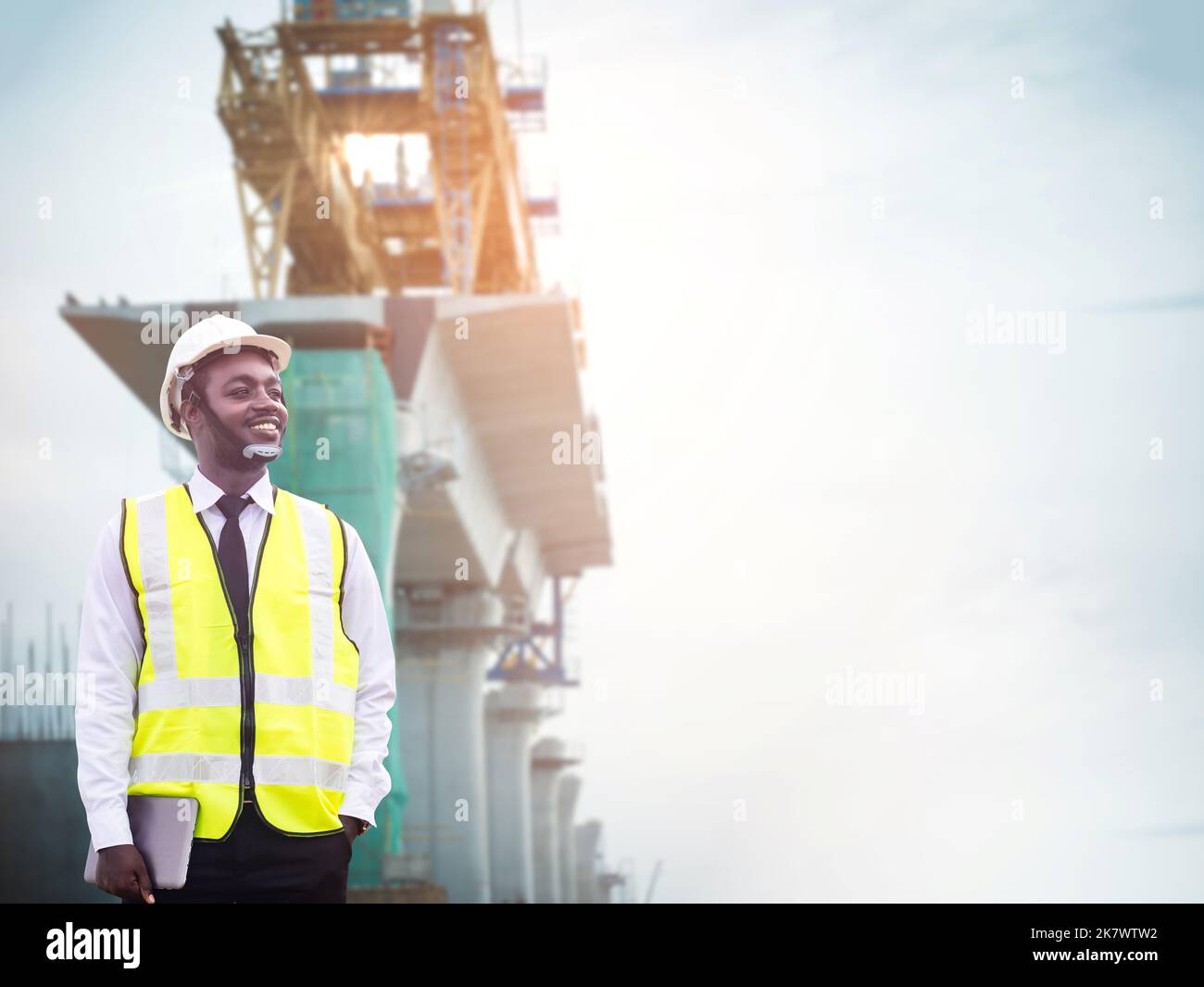 African civil construction man hi-res stock photography and images - Alamy