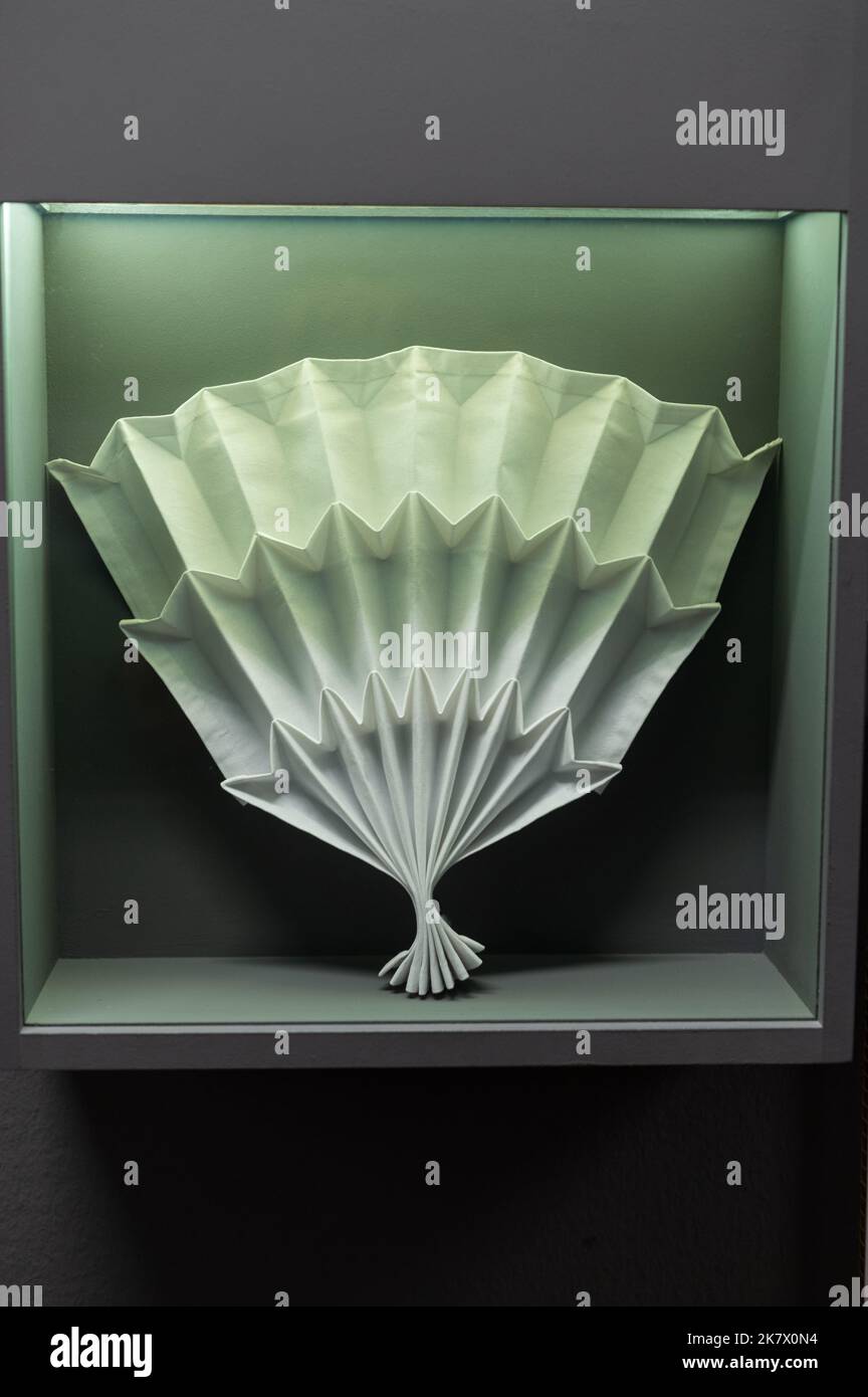 Emoz museum of the art of origami, with special exhibitions & hands-on ...