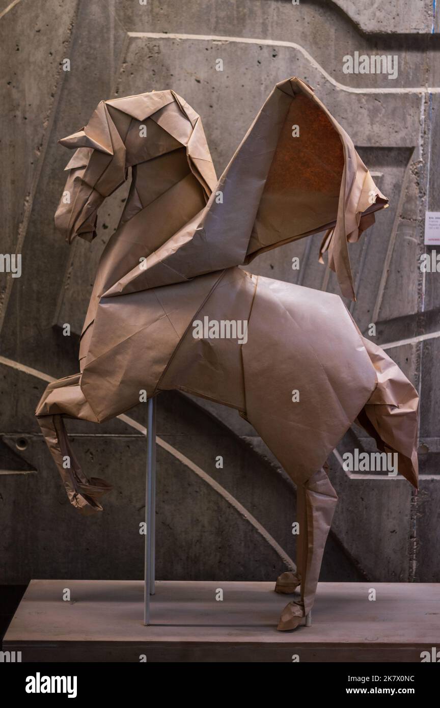 Winged Pegasus, Eric Joisel, France. Emoz museum of the art of origami, with special exhibitions ...