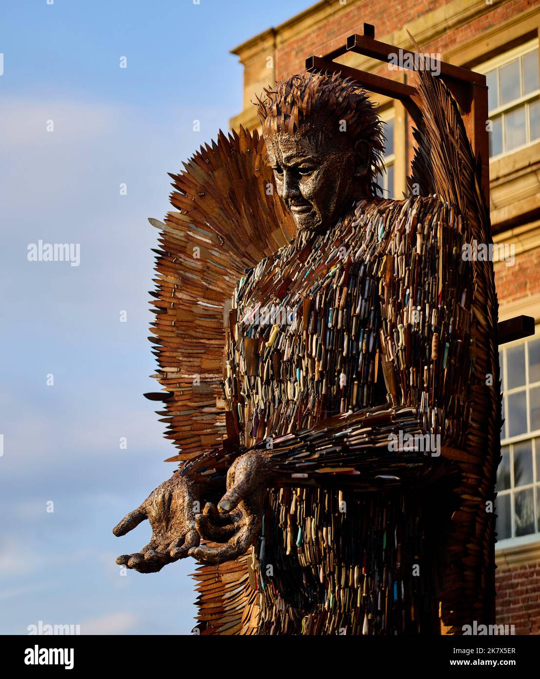 Knife Angel Size at Isaac Dadson blog
