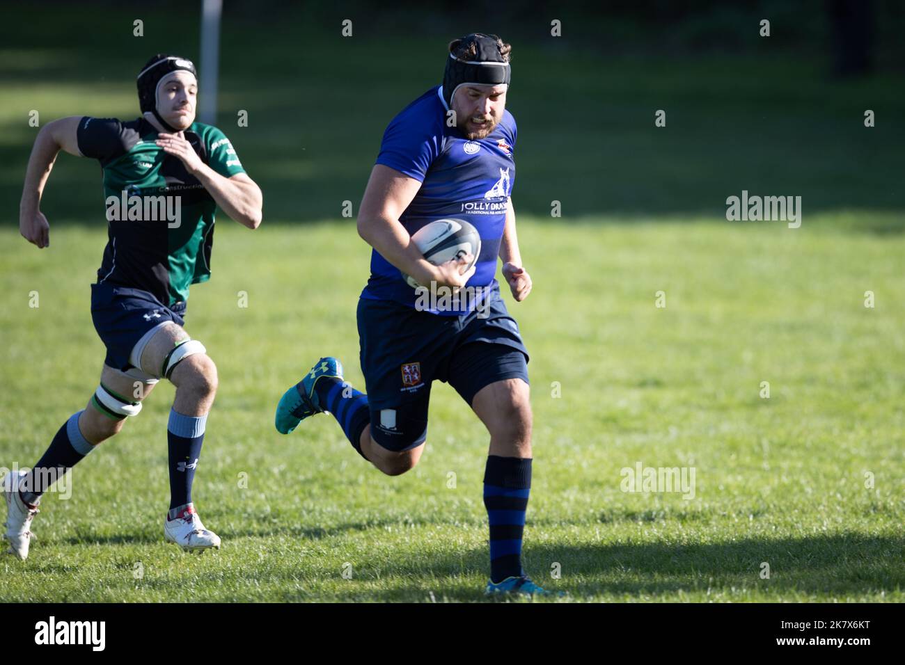 Rugby free kick hi-res stock photography and images - Alamy