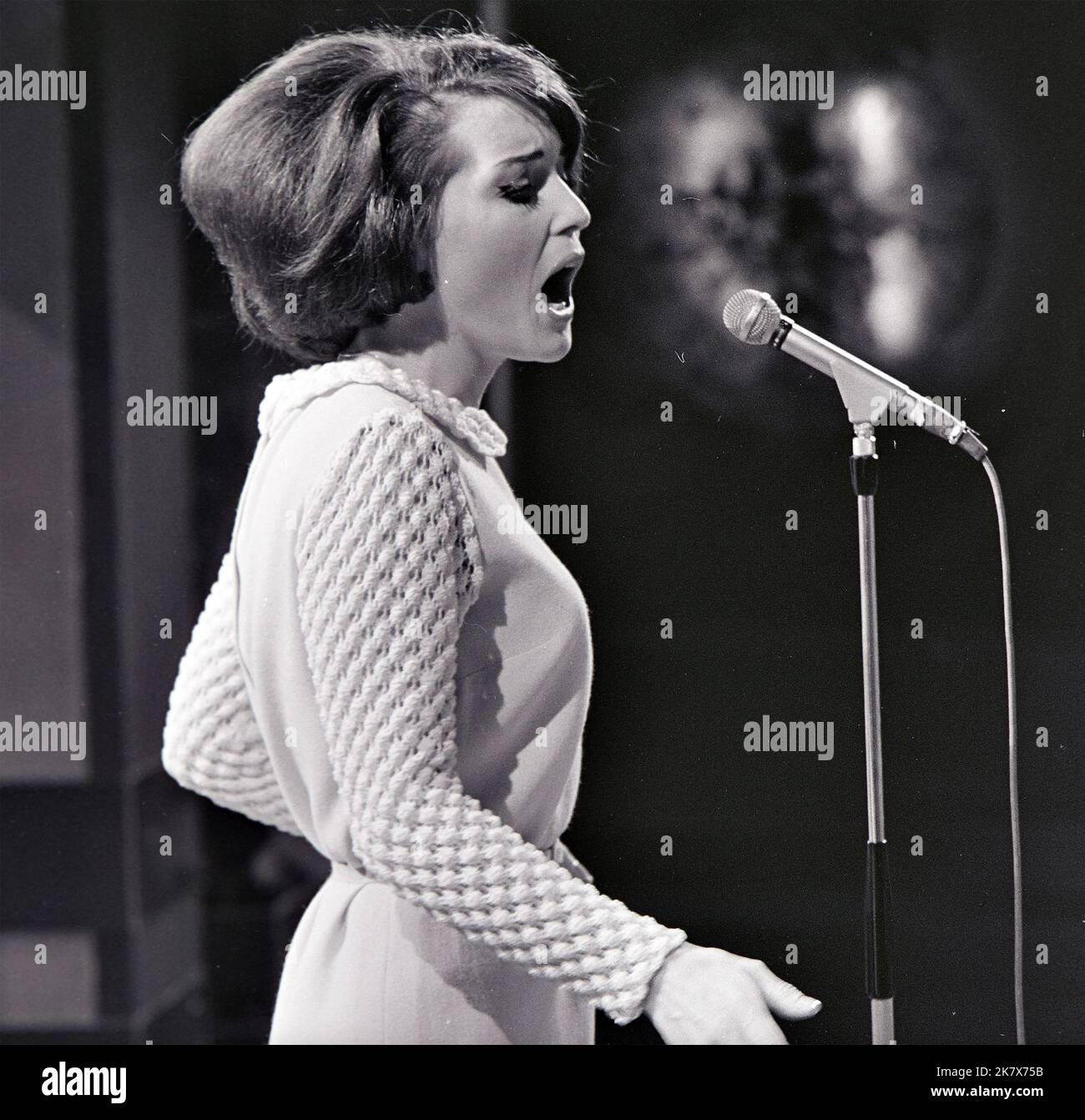 JULIE ROGERS English pop singer in October 1964. Photo: Tony Gale Stock ...