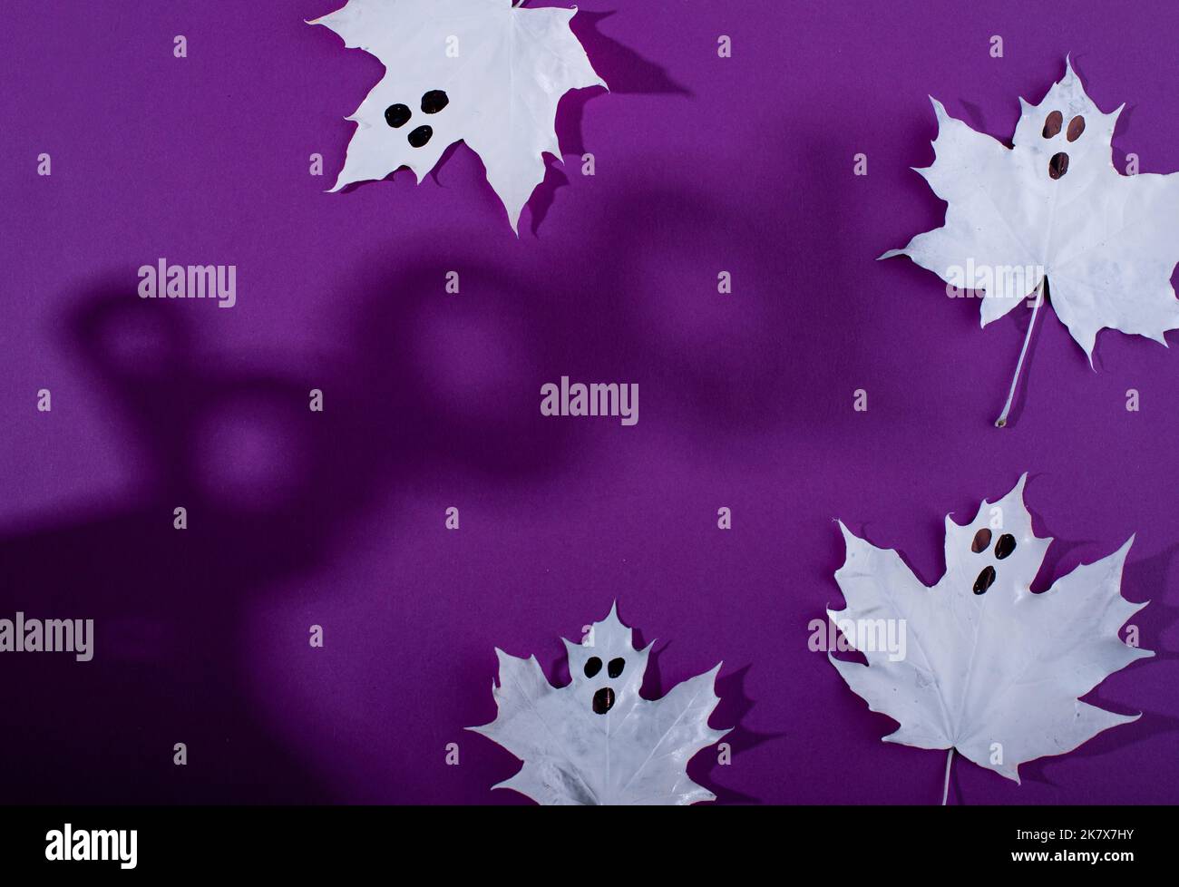 Halloween background with text Boo Stock Photo - Alamy