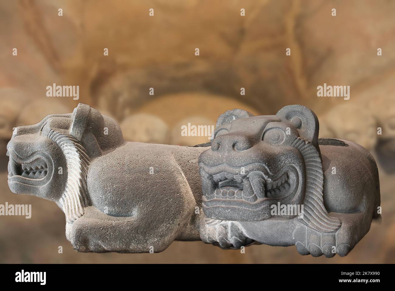 Human Sacrifices - Aztecs - Stone vessel where the hearts of ...