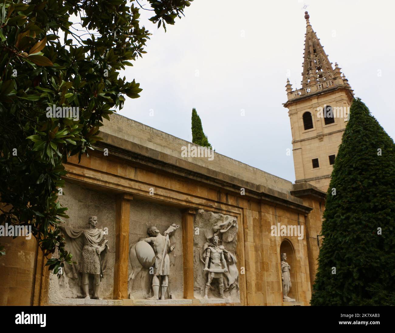 Garden of the Caudillos Kings (sculptural ensemble) next to Oviedo ...