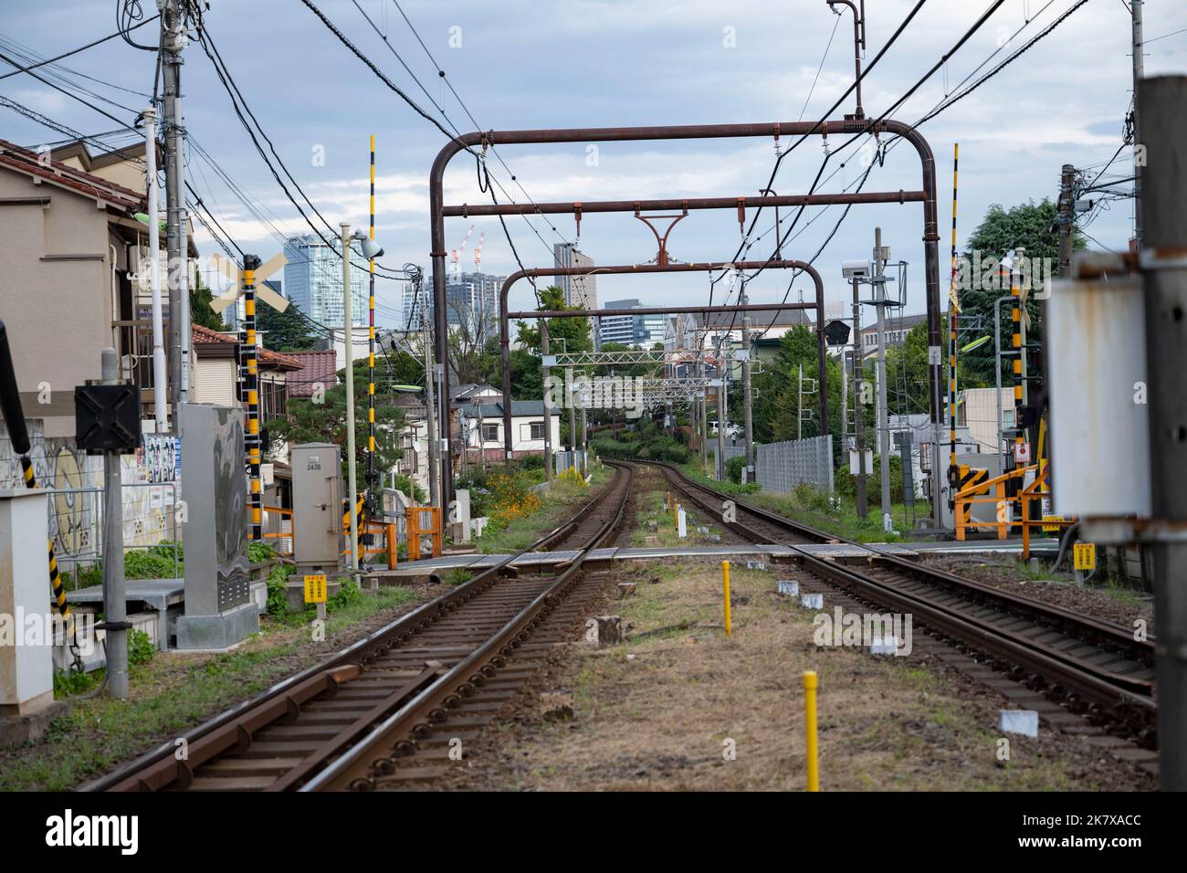 Tokyo, Japan. 19th Oct, 2022. A Keio Inokashira Line train, running ...