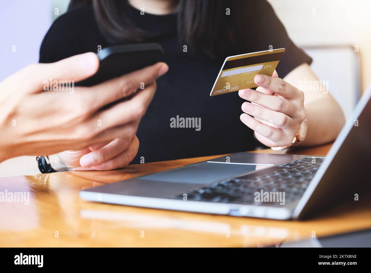Man using credit cards hi-res stock photography and images - Alamy