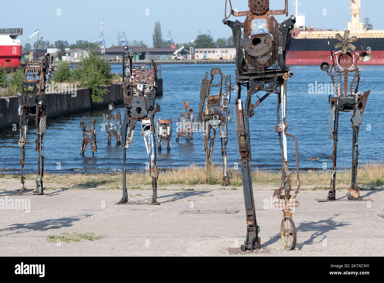 Metal sculptures of Czeslaw Podlesny in Gdansk, Poland © Wojciech ...
