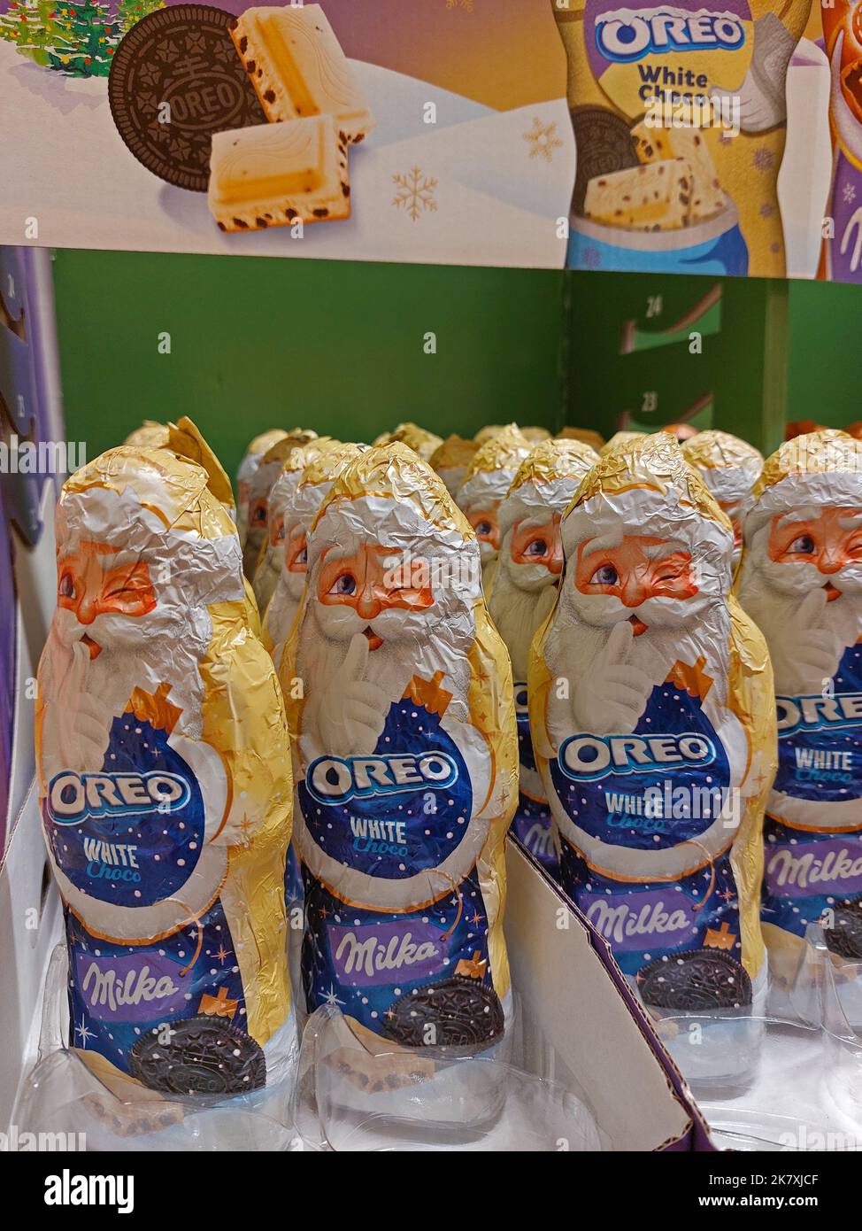 group of Milka chocolate Santa Claus figures in a supermarket Stock ...