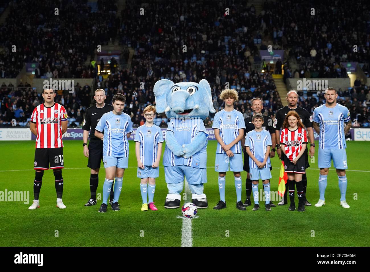 Mascots pose for a picture with the captains ahead of the Sky Bet ...
