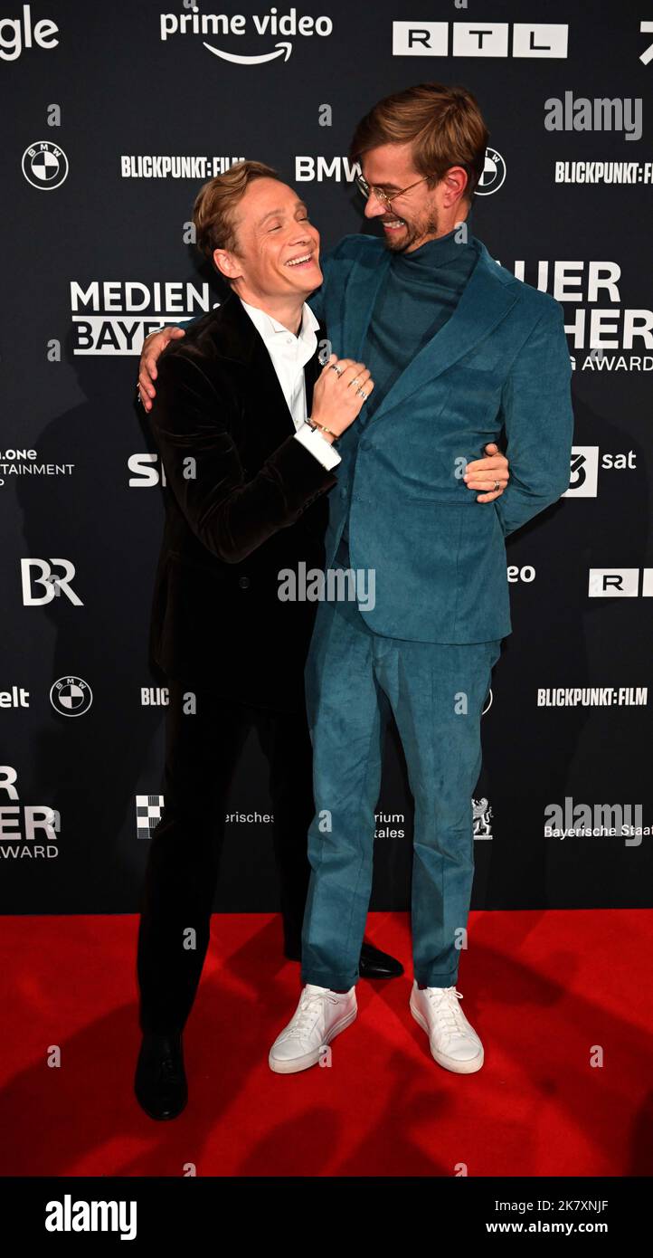 Munich, Germany. 19th Oct, 2022. Actor Matthias Schweighöfer (l) and ...