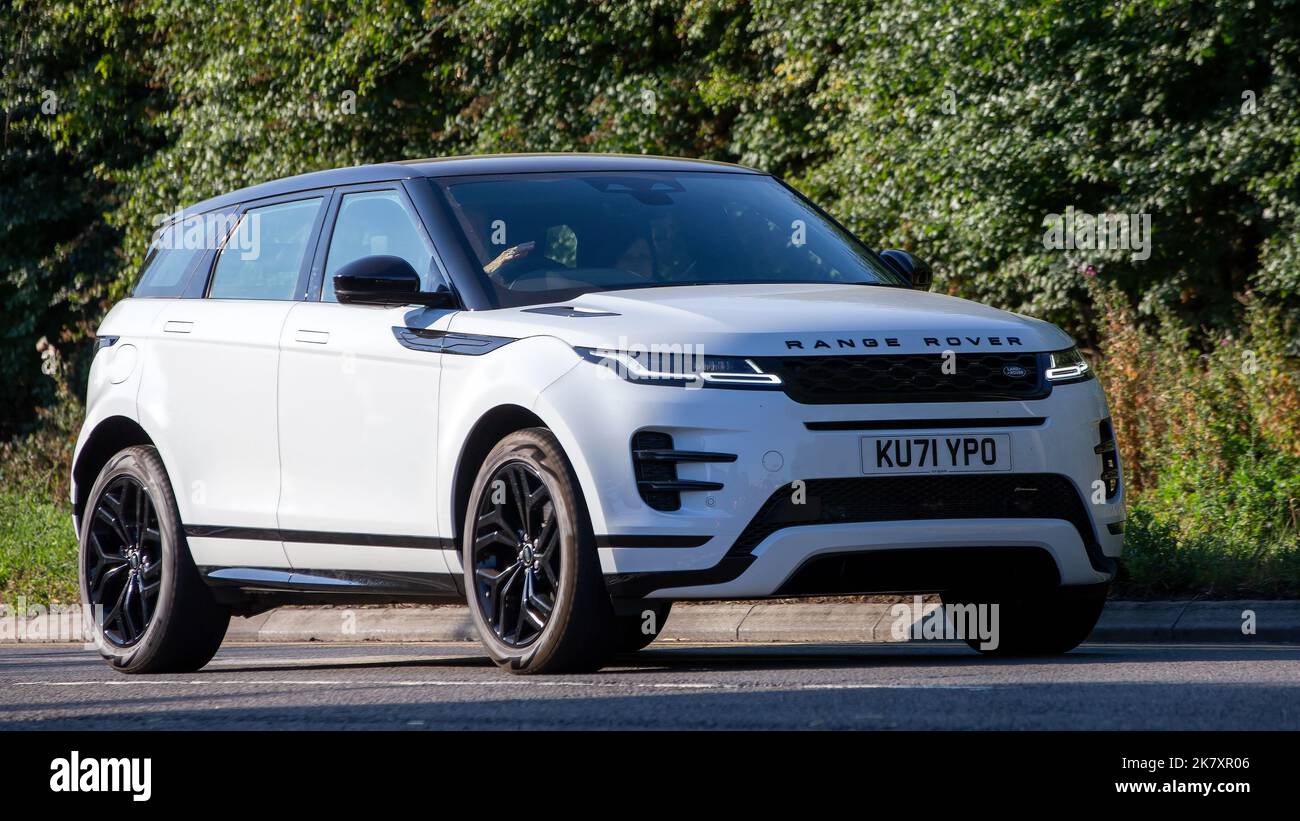2021 1498 cc Hybrid Electric Range Rover r dynamic Stock Photo - Alamy
