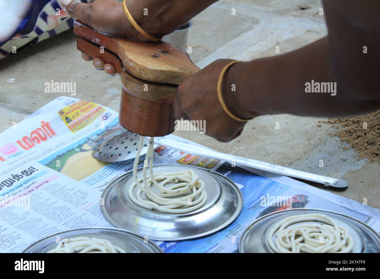 Indian traditional snacks hi-res stock photography and images - Alamy