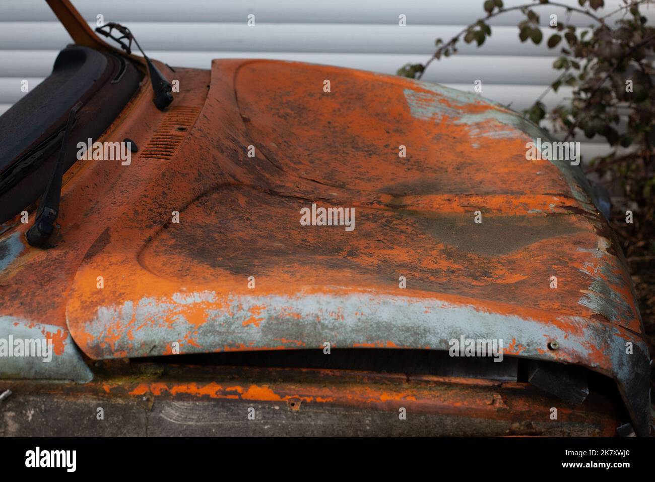 Rusty car paint hi-res stock photography and images - Alamy