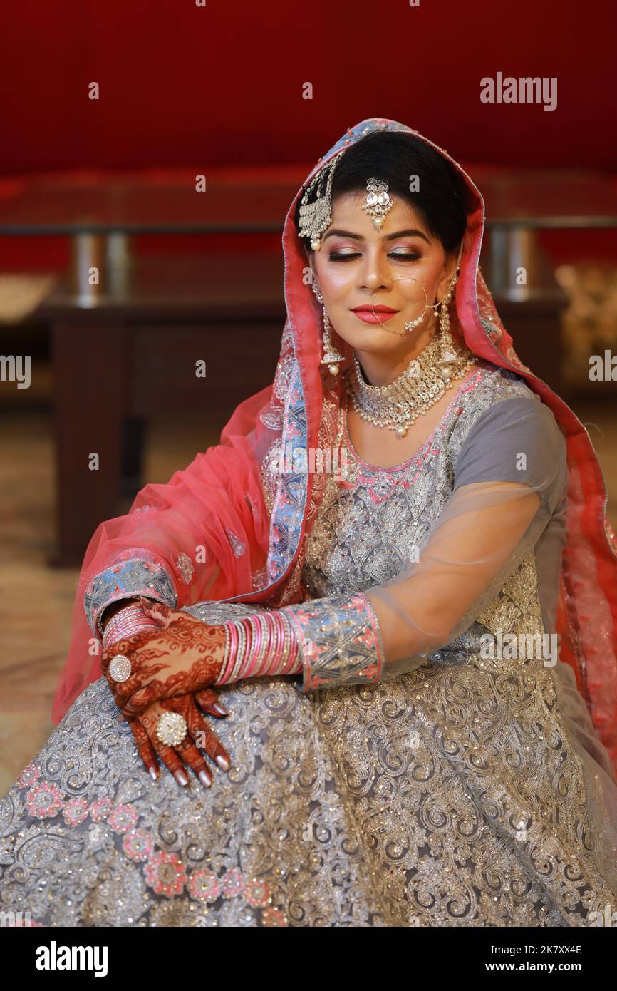 Bride at Pakistani wedding: Traditional Nikah ceremony in Karachi Stock ...