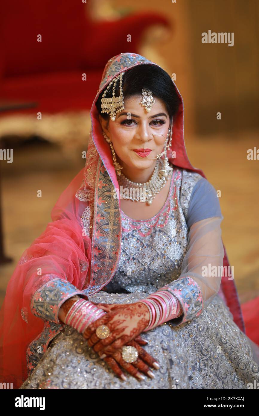 Bride at Pakistani wedding: Traditional Nikah ceremony in Karachi Stock ...