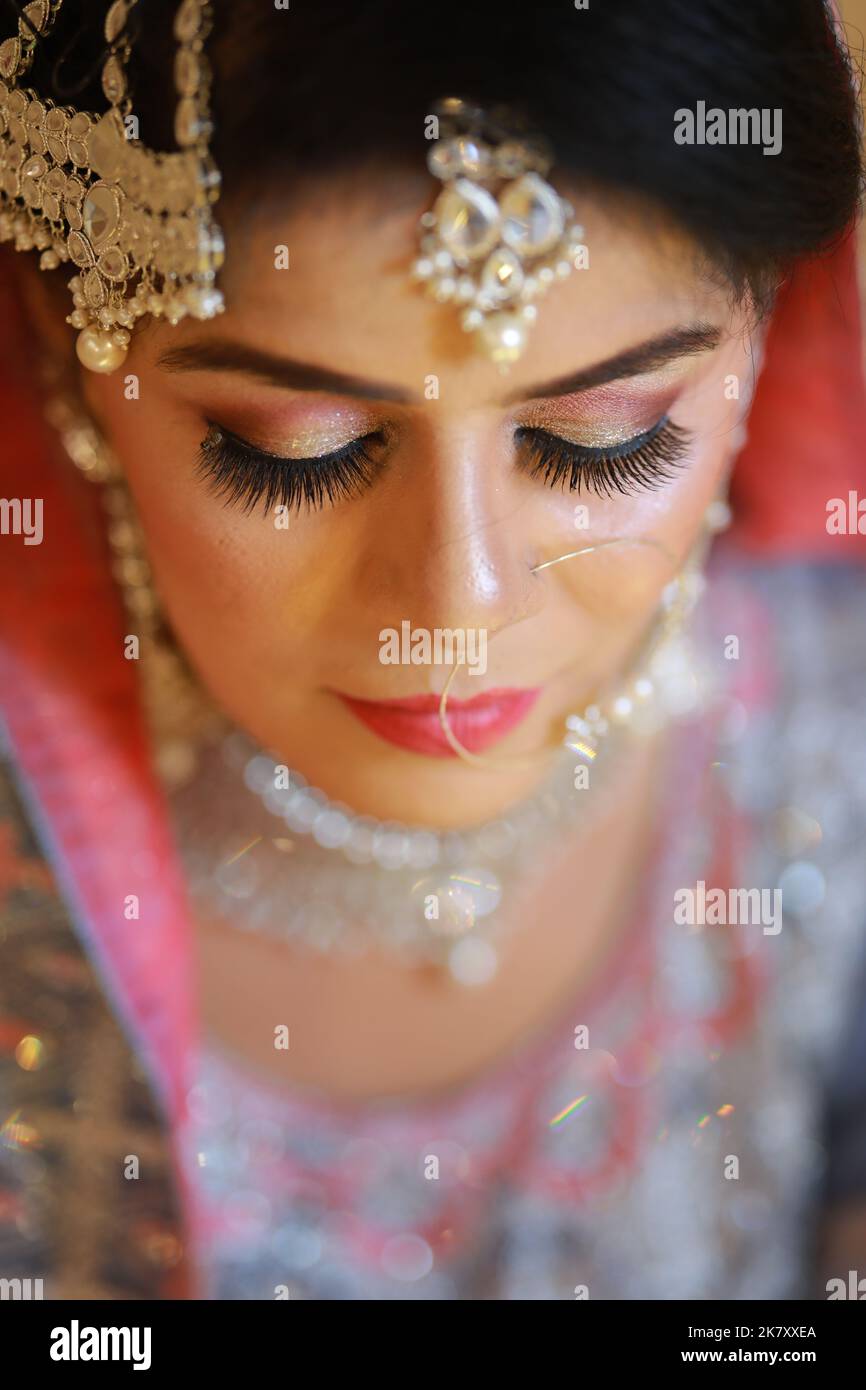 Bride at Pakistani wedding: Traditional Nikah ceremony in Karachi Stock ...