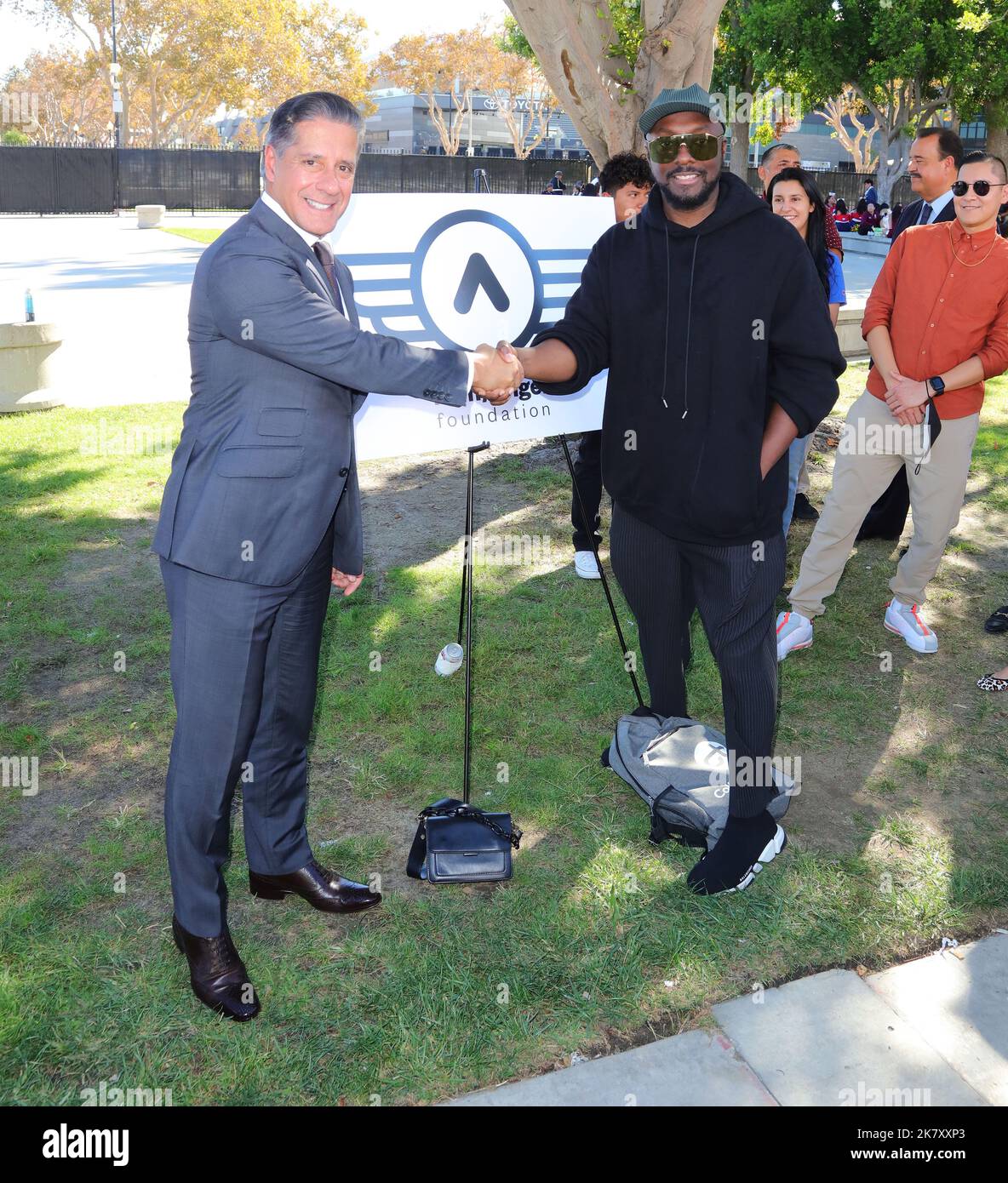 Los Angeles, USA. 19th Oct, 2022. Alberto Carvahlo, will.i.am arrives ...
