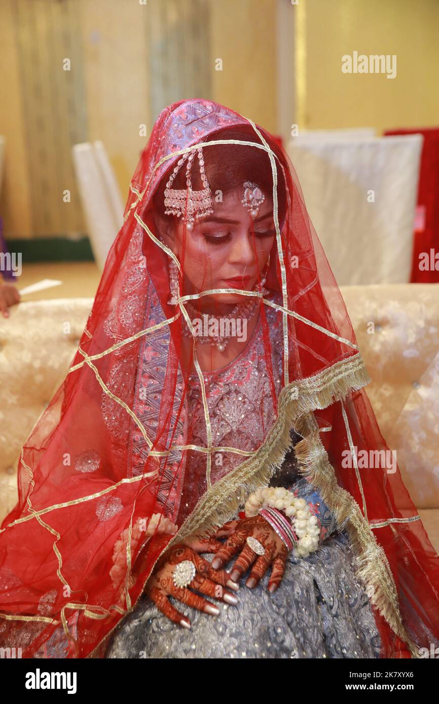 Bride at Pakistani wedding: Traditional Nikah ceremony in Karachi Stock ...