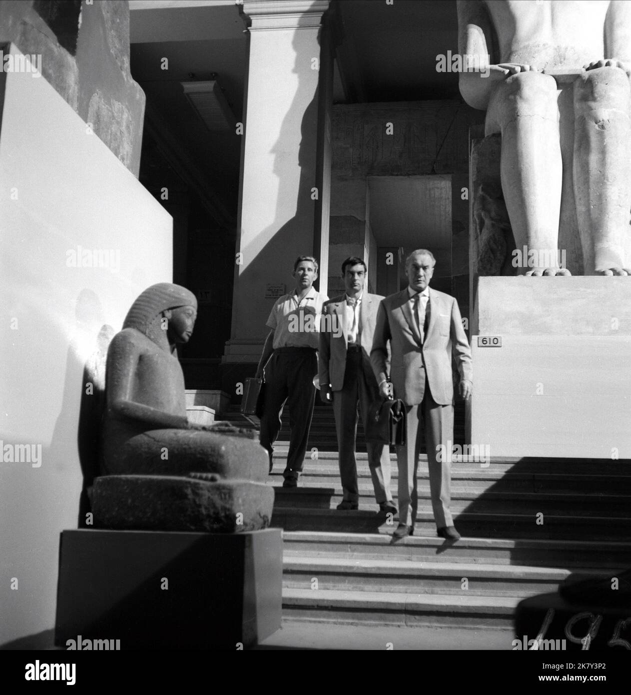 John Meillon, Richard Johnson & George Sanders Film Cairo (1963 ...