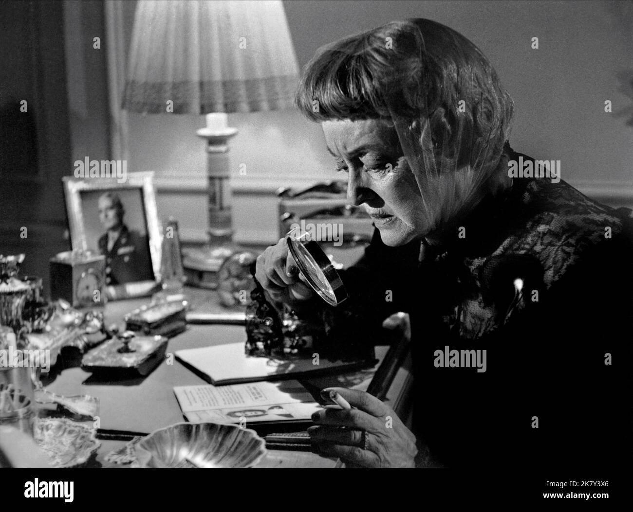 Bette Davis Film Dead Ringer; Dead Image (1964) Characters: Margaret ...