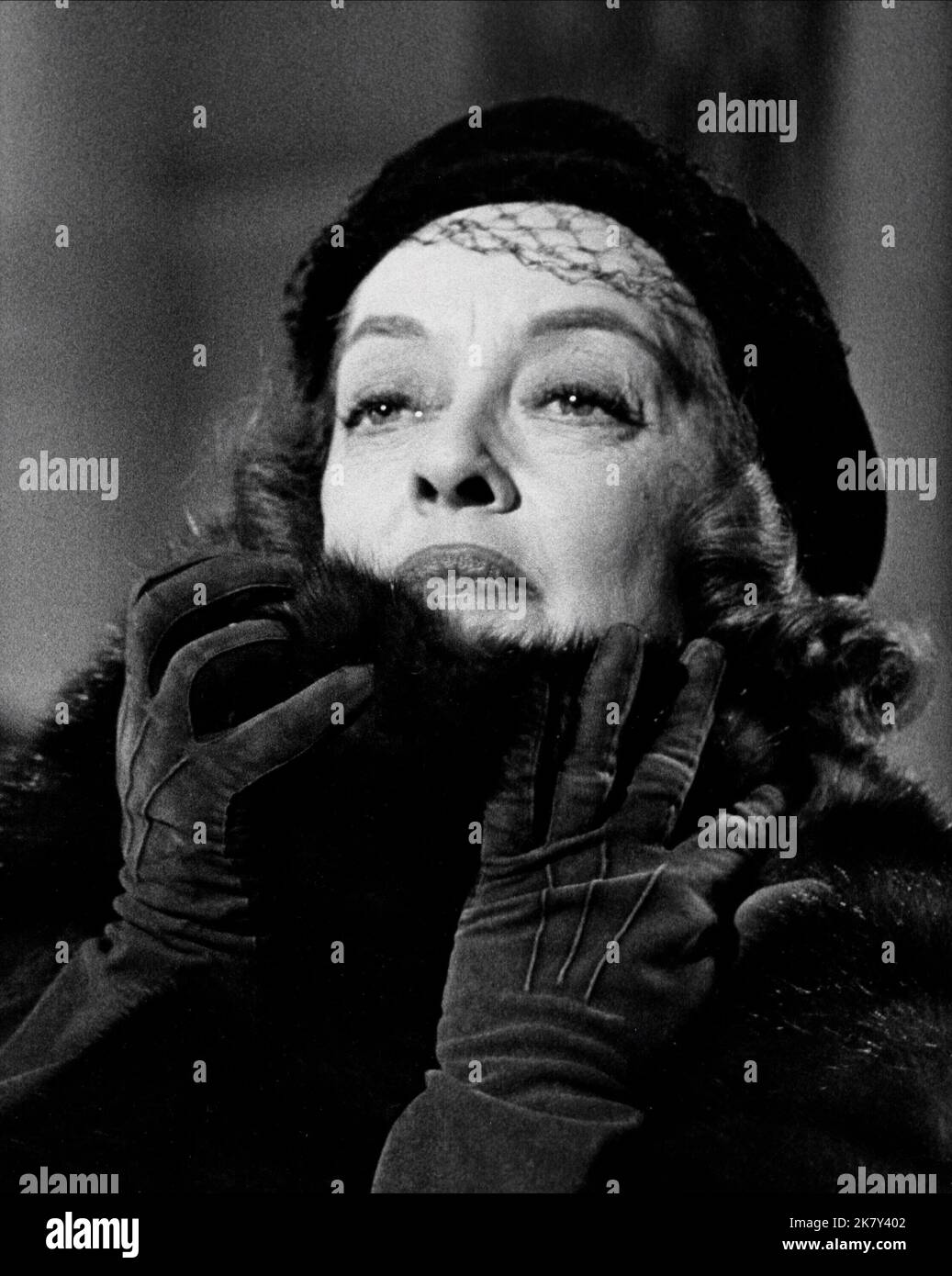 Bette Davis Film Dead Ringer; Dead Image (1964) Characters: Margaret ...