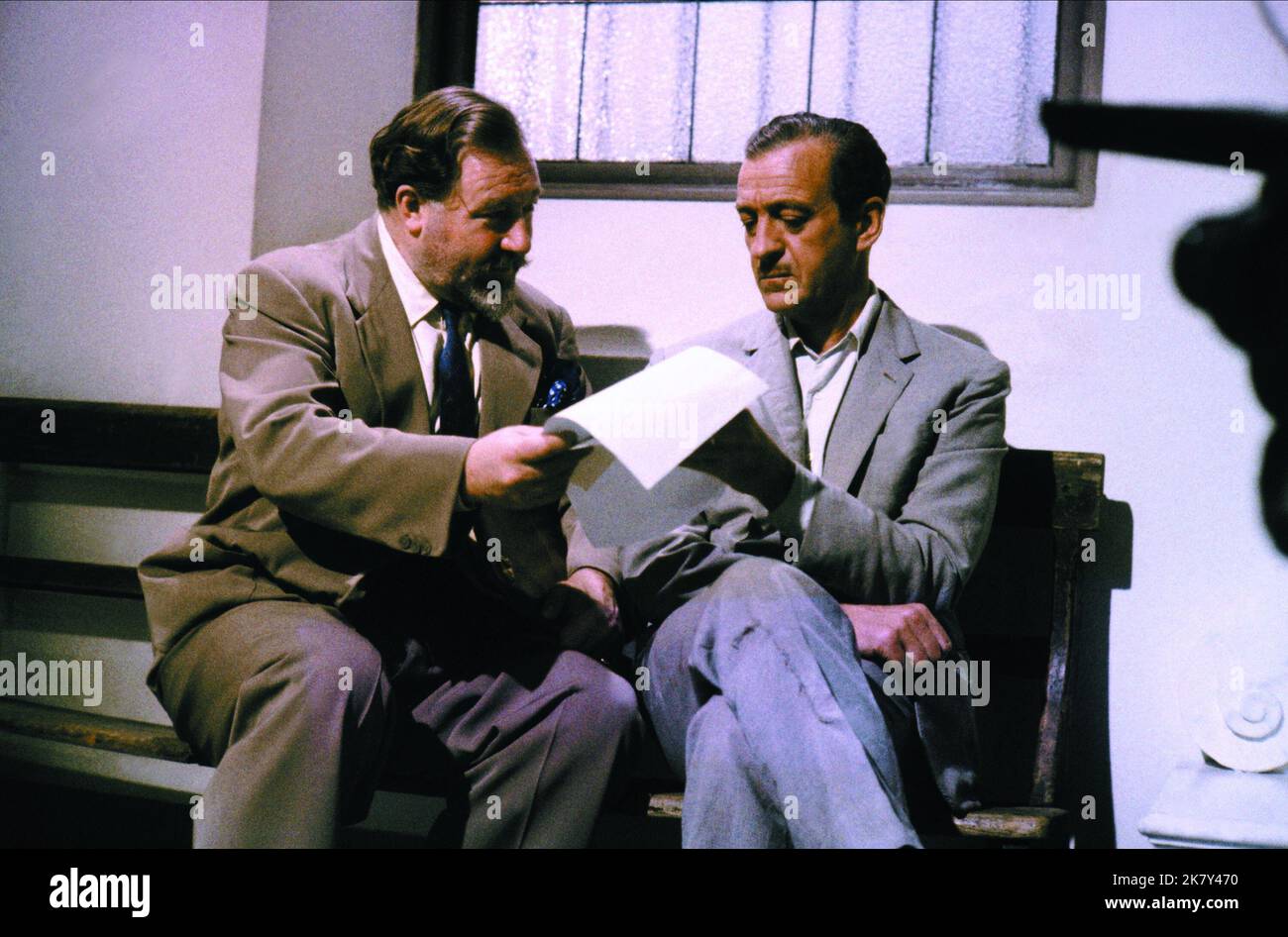 James Robertson Justice & David Niven Film: Guns Of Darkness (1962 ...