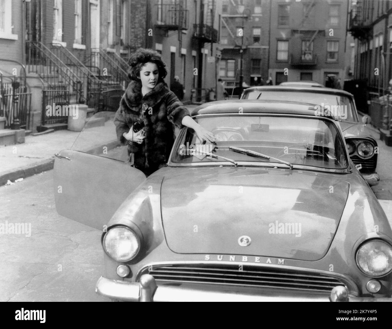 Butterfield 8 elizabeth taylor Black and White Stock Photos & Images ...