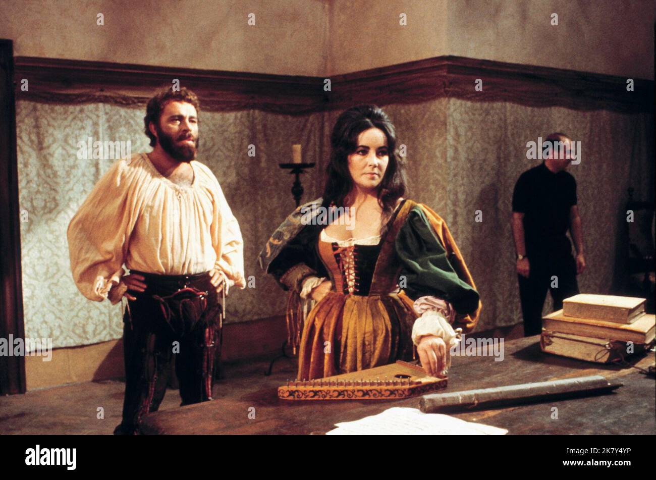 Richard Burton & Elizabeth Taylor Film: The Taming Of The Shrew (1965 ...