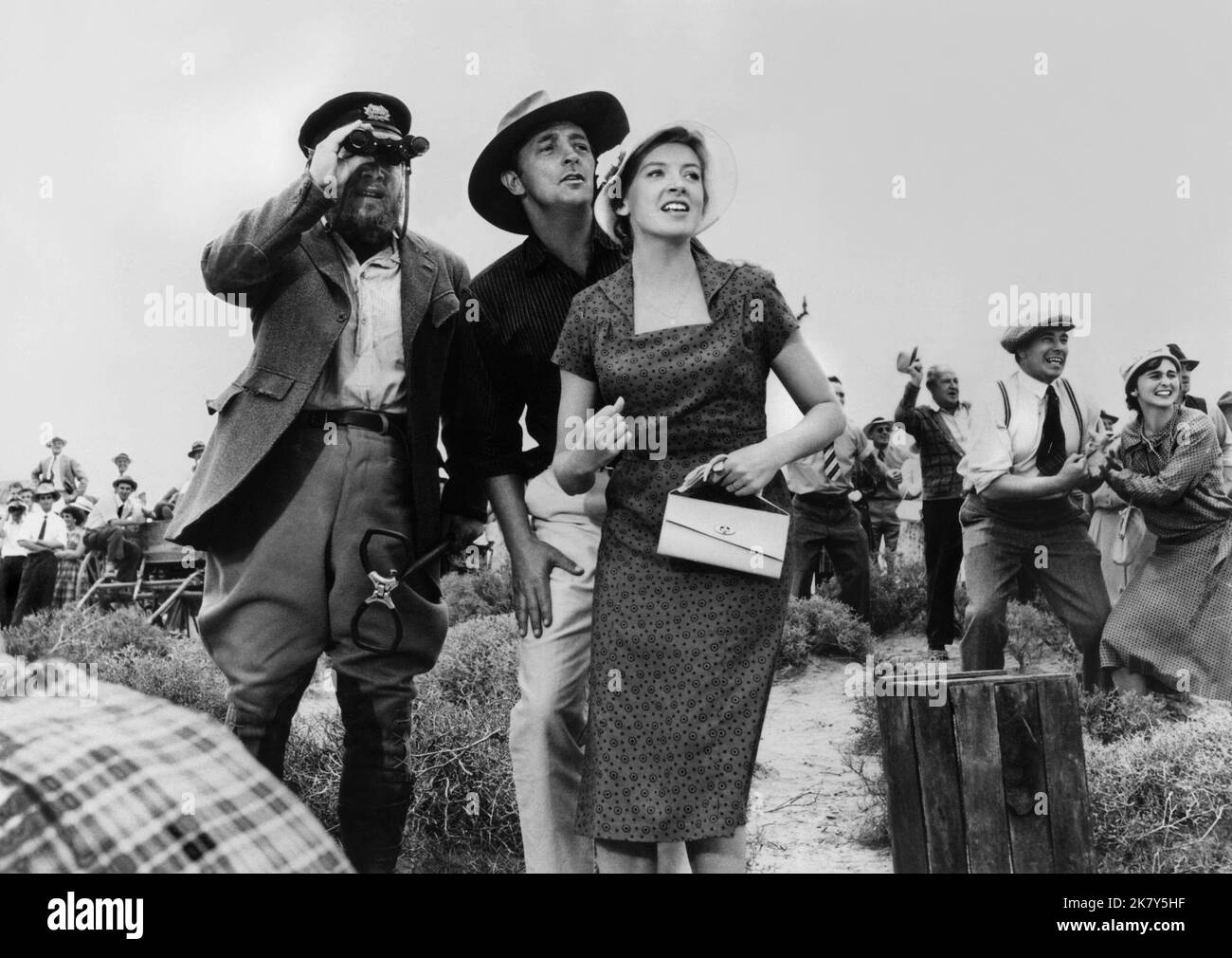 Peter Ustinov, Robert Mitchum, Deborah Kerr Film: The Sundowners (1966 ...