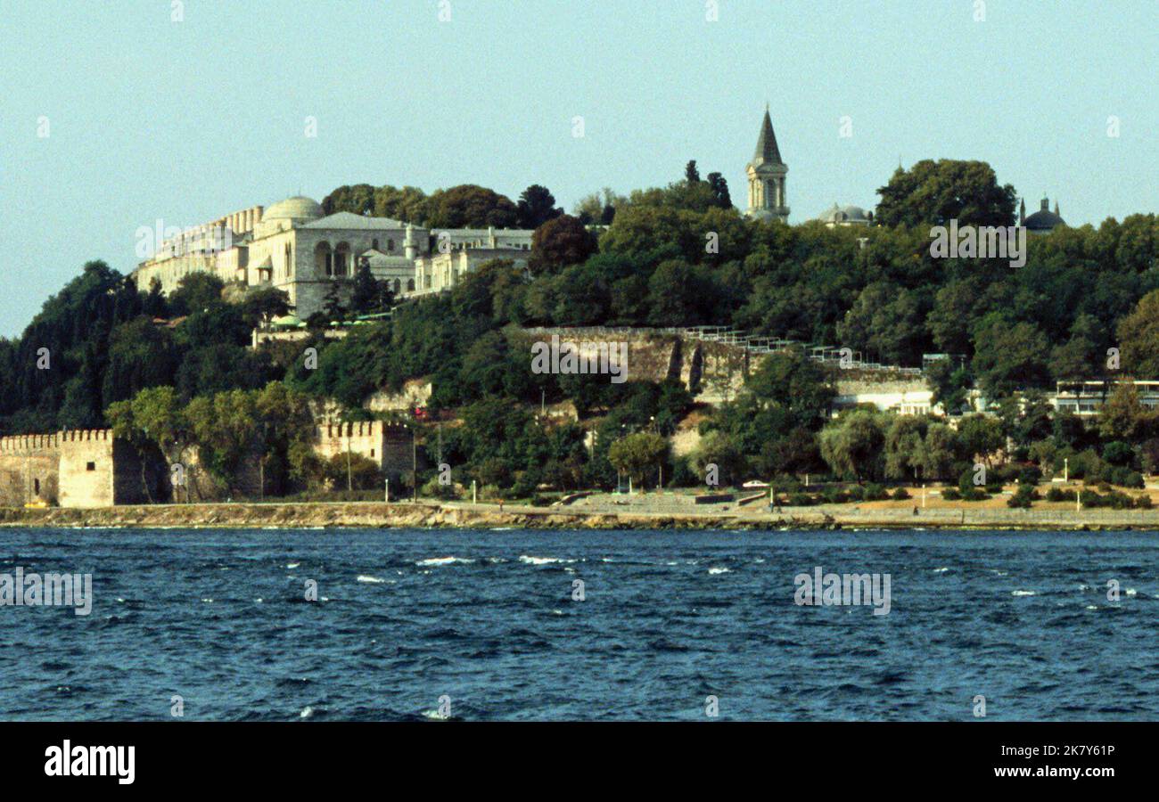 Museum Film: Topkapi (1964) Director: Jules Dassin 02 September 1964 ...