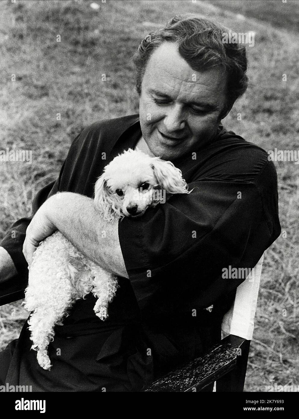 Rod Steiger & Poodle Dog Film Three Into Two Won'T Go (1960) Characters ...