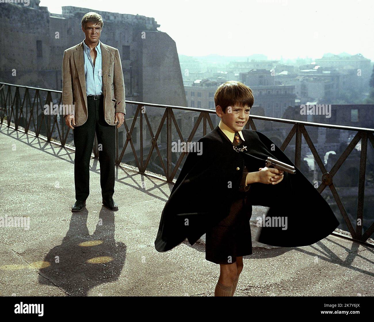 George Peppard & Barnaby Shaw Film: House Of Cards (1968) Characters ...