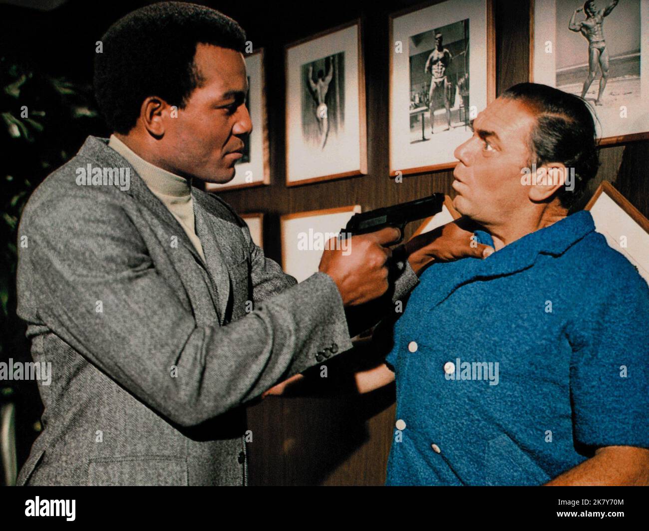 Jim Brown & Ernest Borgnine Film: The Split (USA 1968) Characters: McClain & Bert Clinger ...