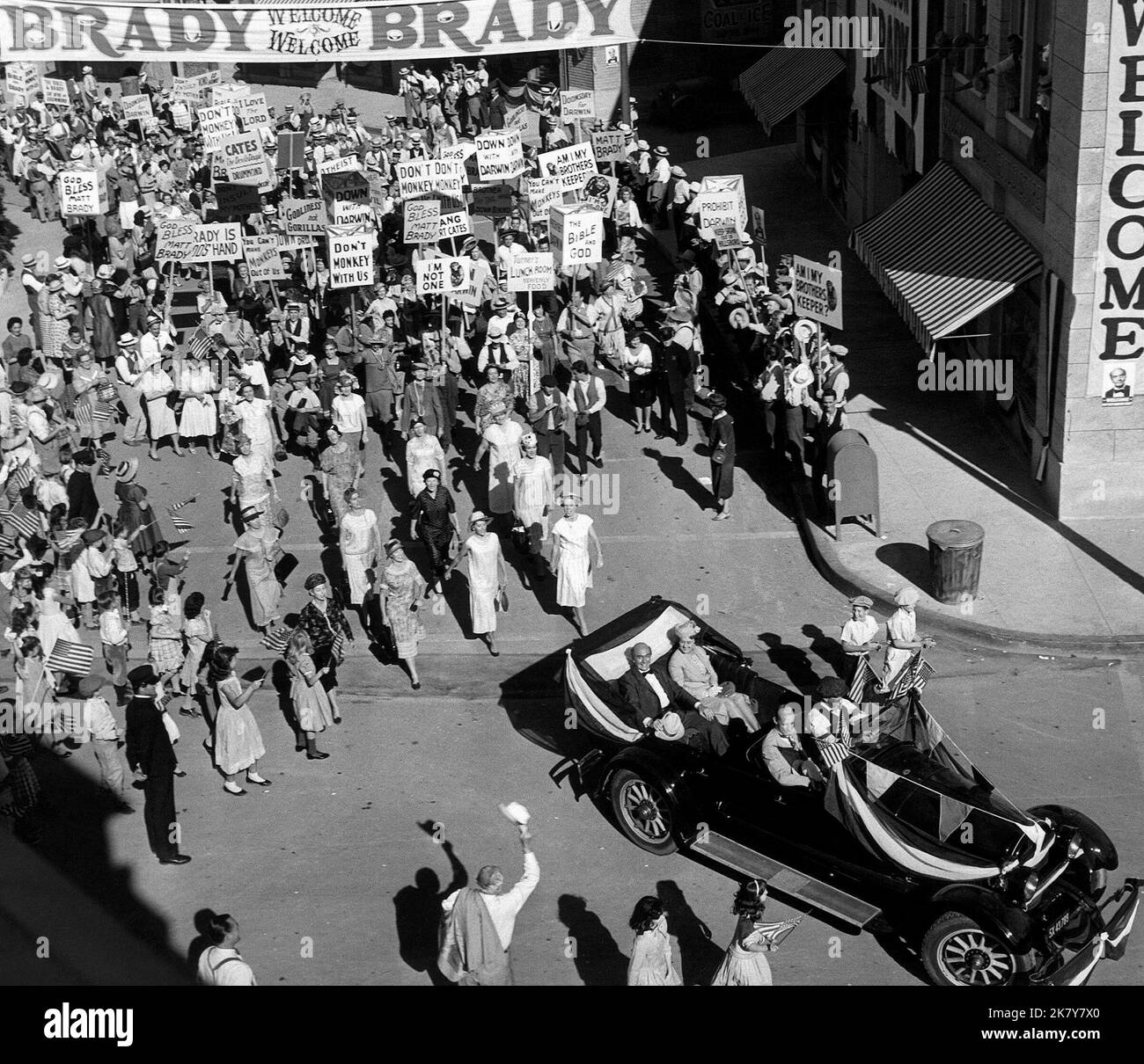 Film Scene Film Inherit The Wind (1960) Director: Stanley Kramer 01 June 1960 **WARNING** This ...