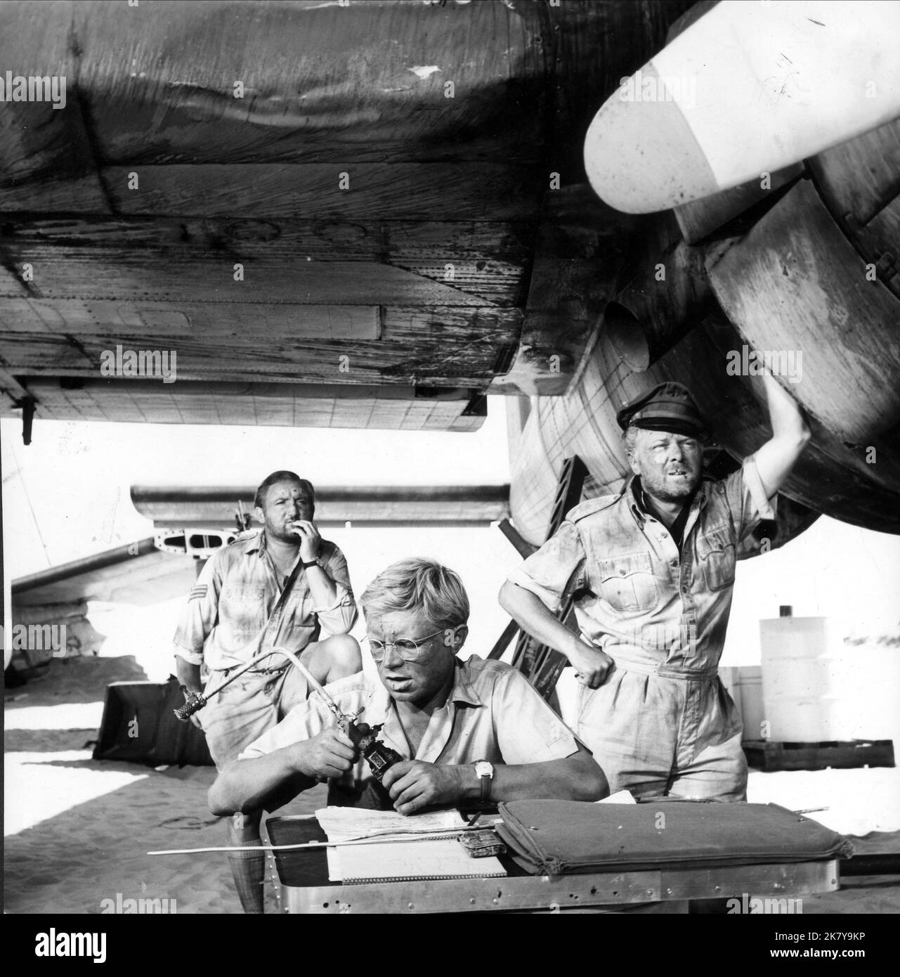 Ronald Fraser, Hardy Kruger & Richard Attenborough Film: The Flight Of ...