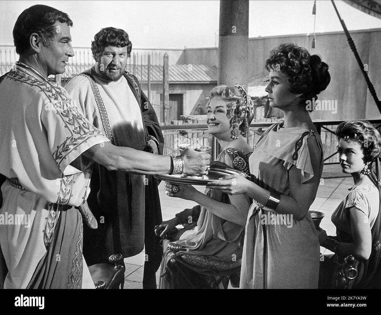 Laurence Olivier, Peter Ustinov & Jean Simmons Film: Spartacus (USA ...
