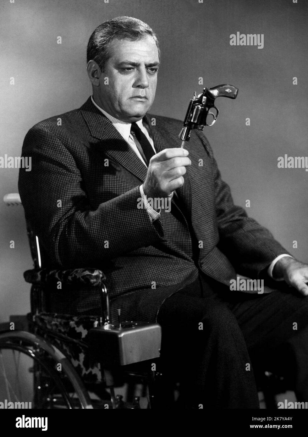 Raymond Burr Television: Ironside (TV-Serie) Characters: Robert T ...