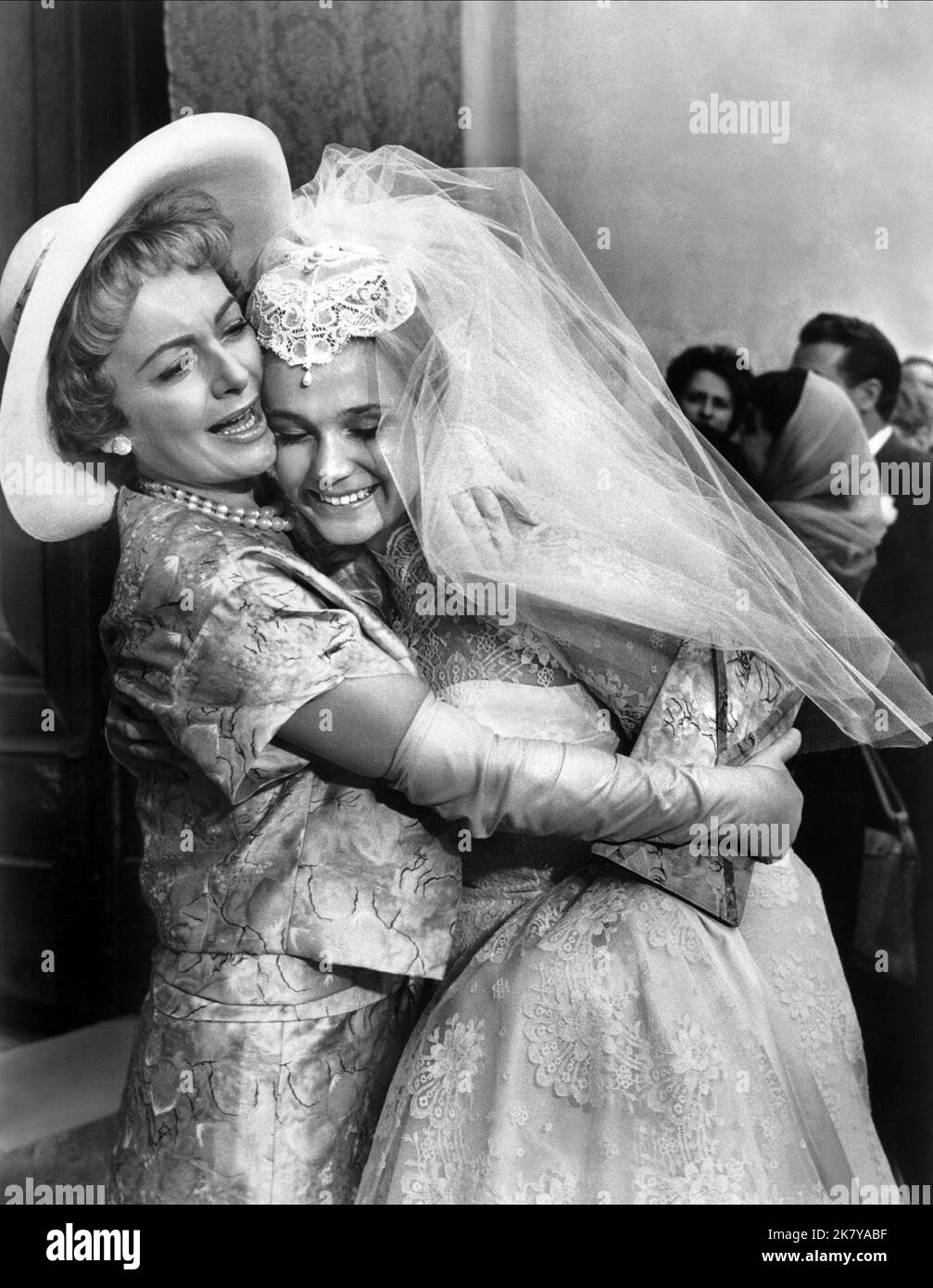 Olivia De Havilland & Yvette Mimieux Film Light In The Piazza (USA 1962 ...