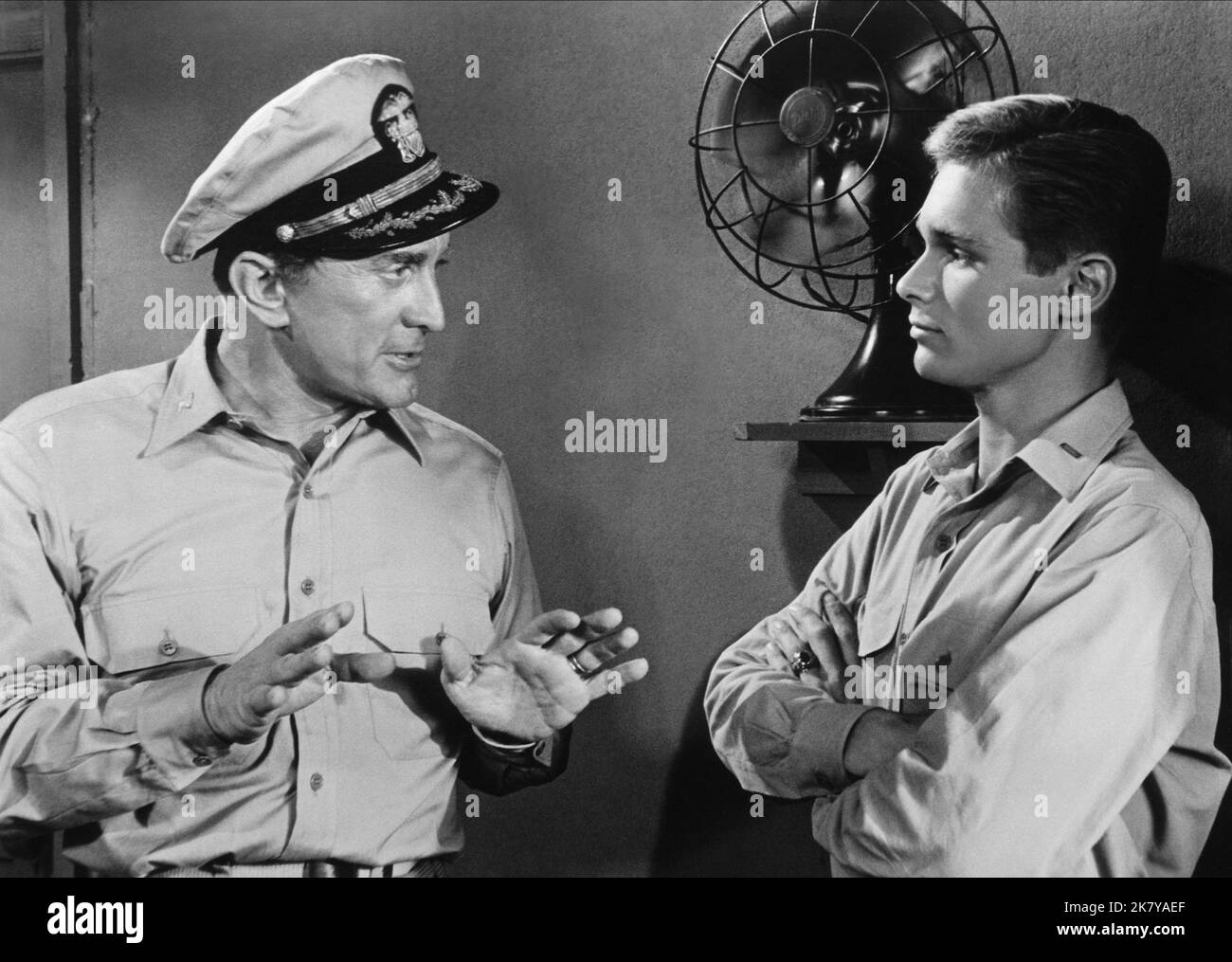 Kirk Douglas & Brandon De Wilde Film: In Harm'S Way (USA 1965 ...