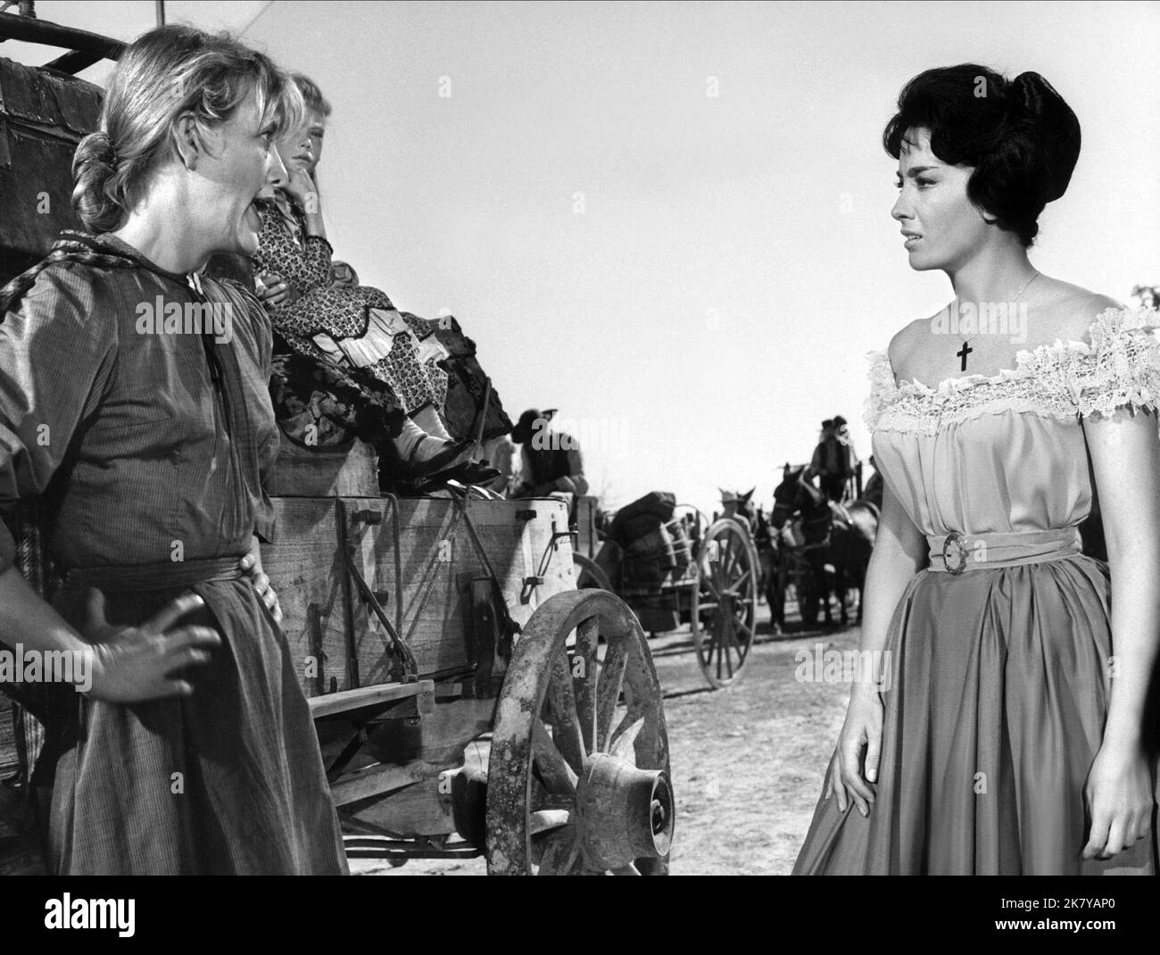 Lejean Eldridge & Linda Cristal Film The Alamo (1960) Characters: Mrs ...
