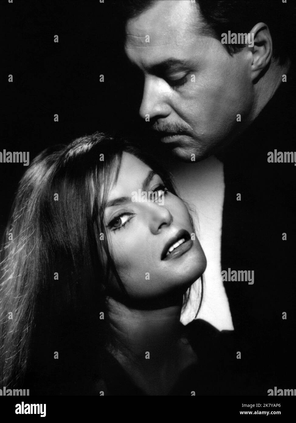 Evelyn Bloom's Instagram, Twitter & Facebook on IDCrawl