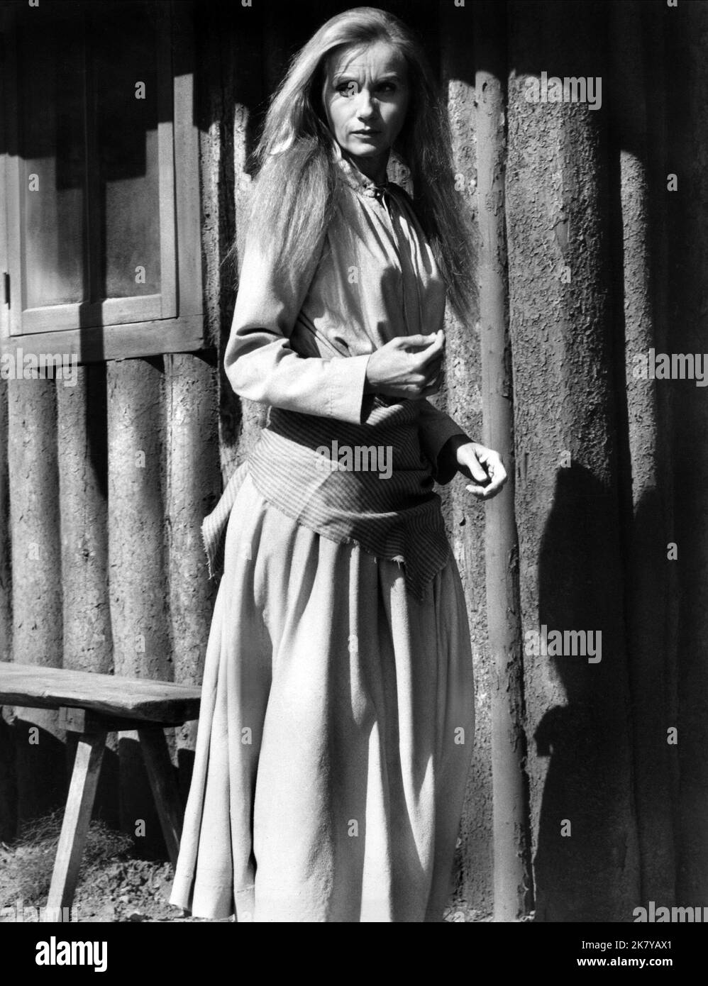 Eva Marie Saint Film: The Stalking Moon (USA 1968) Characters: Sarah ...