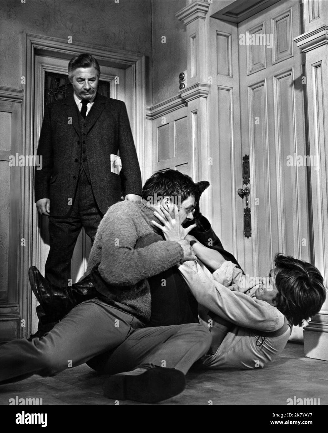 Paul Rogers, Anthony Hopkins & Christopher Jones Film The Looking Glass ...