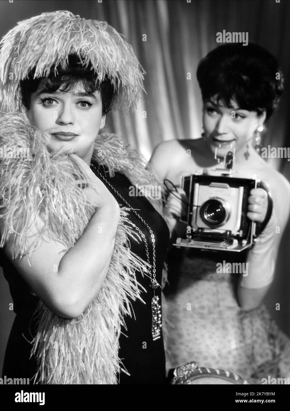 Trude Herr & Barbara Saade Film Cafe Oriental (DE 1962) Characters ...