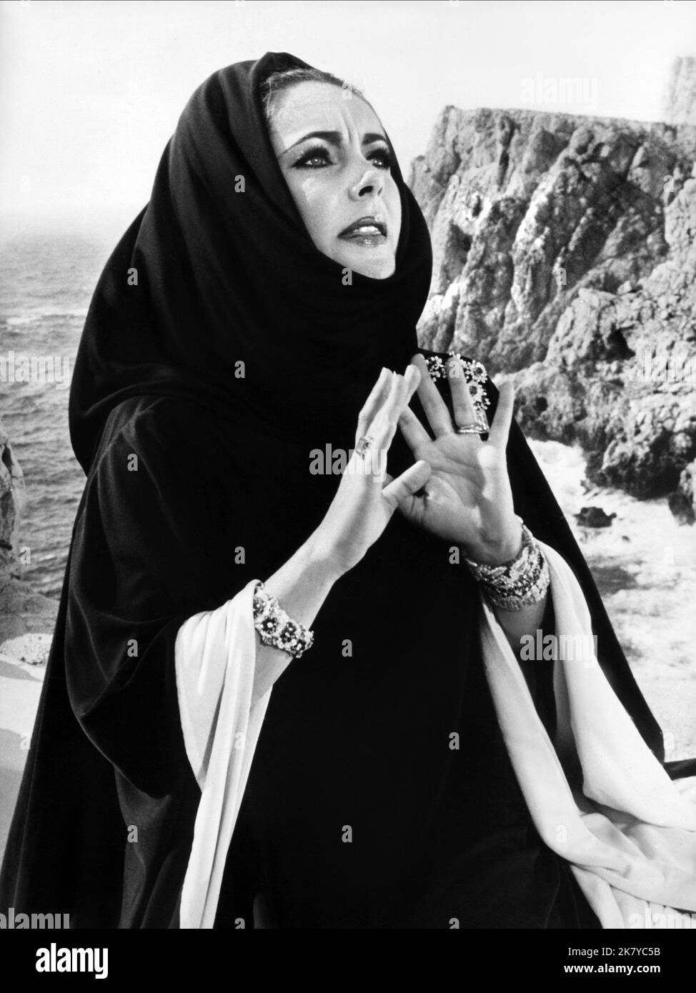 Elizabeth Taylor Film: Boom! (UK 1968) Characters: Flora 'Sissy' Goforth / Location: Sardinia ...