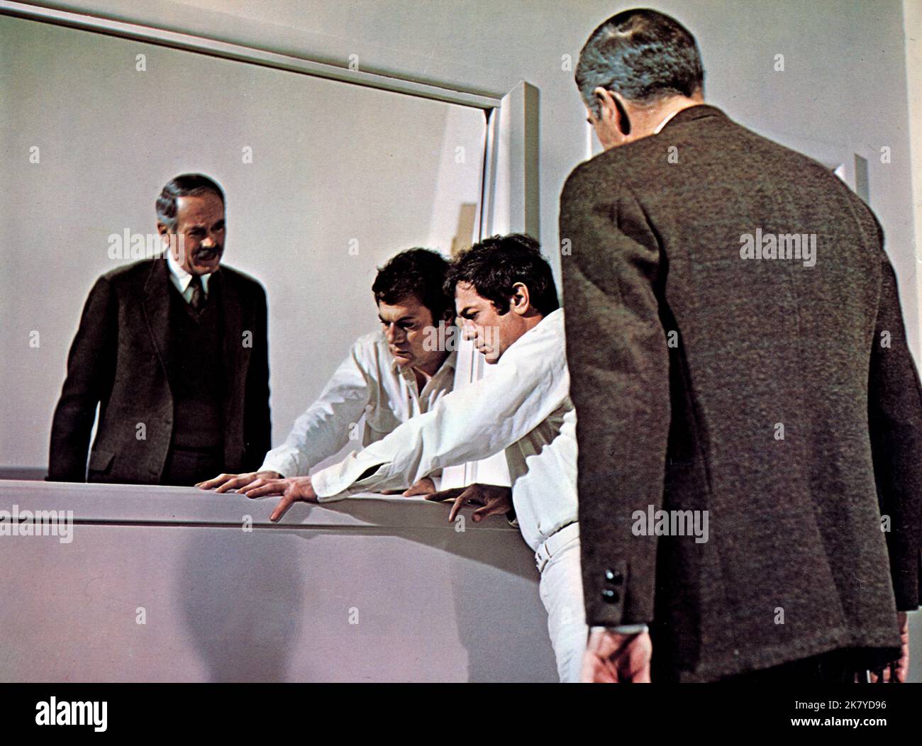 Tony Curtis & Henry Fonda Film: The Boston Strangler (USA 1968 ...