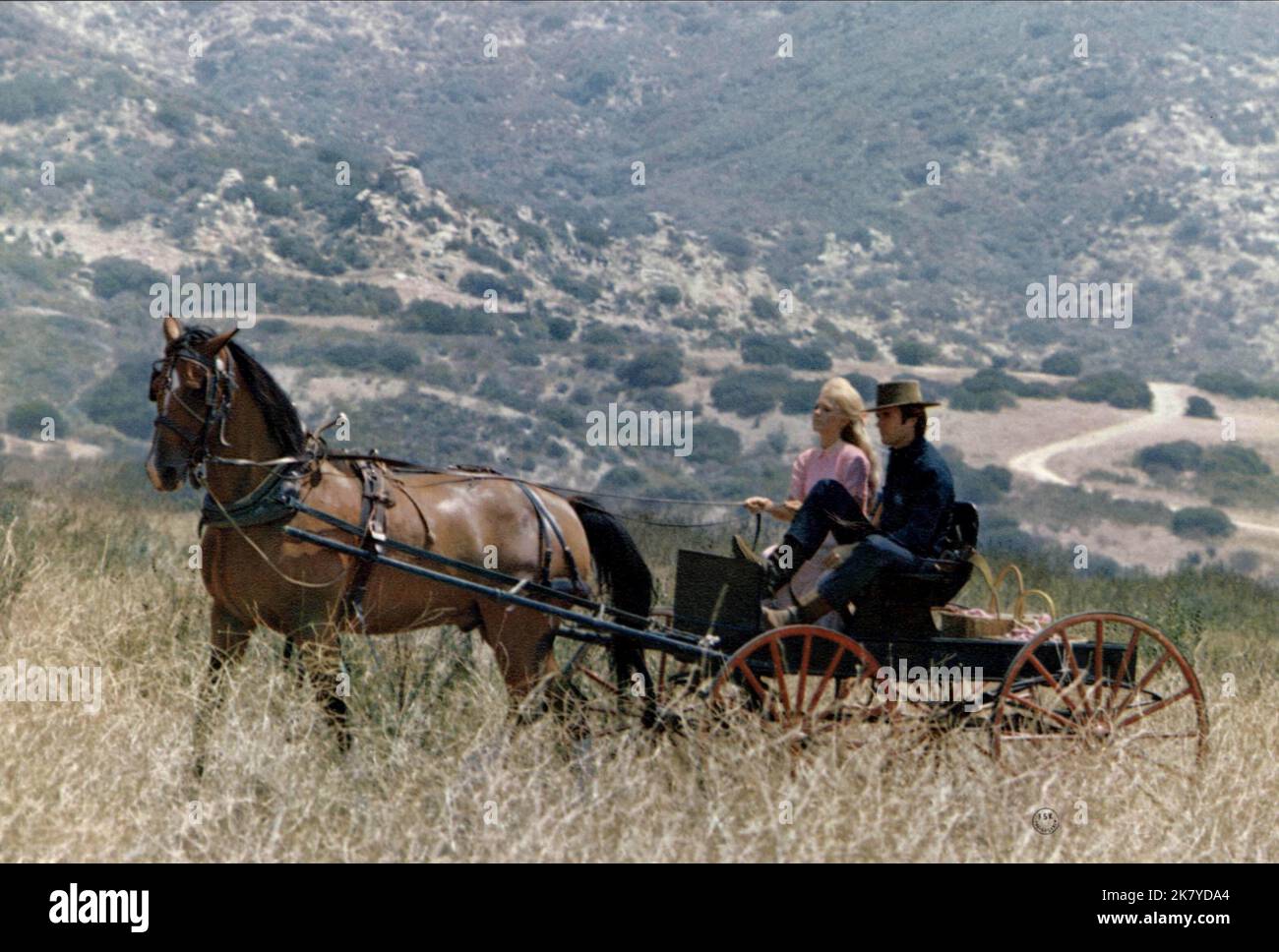 Inger Stevens & Clint Eastwood Film Hang 'Em High; Hang Em High (USA ...