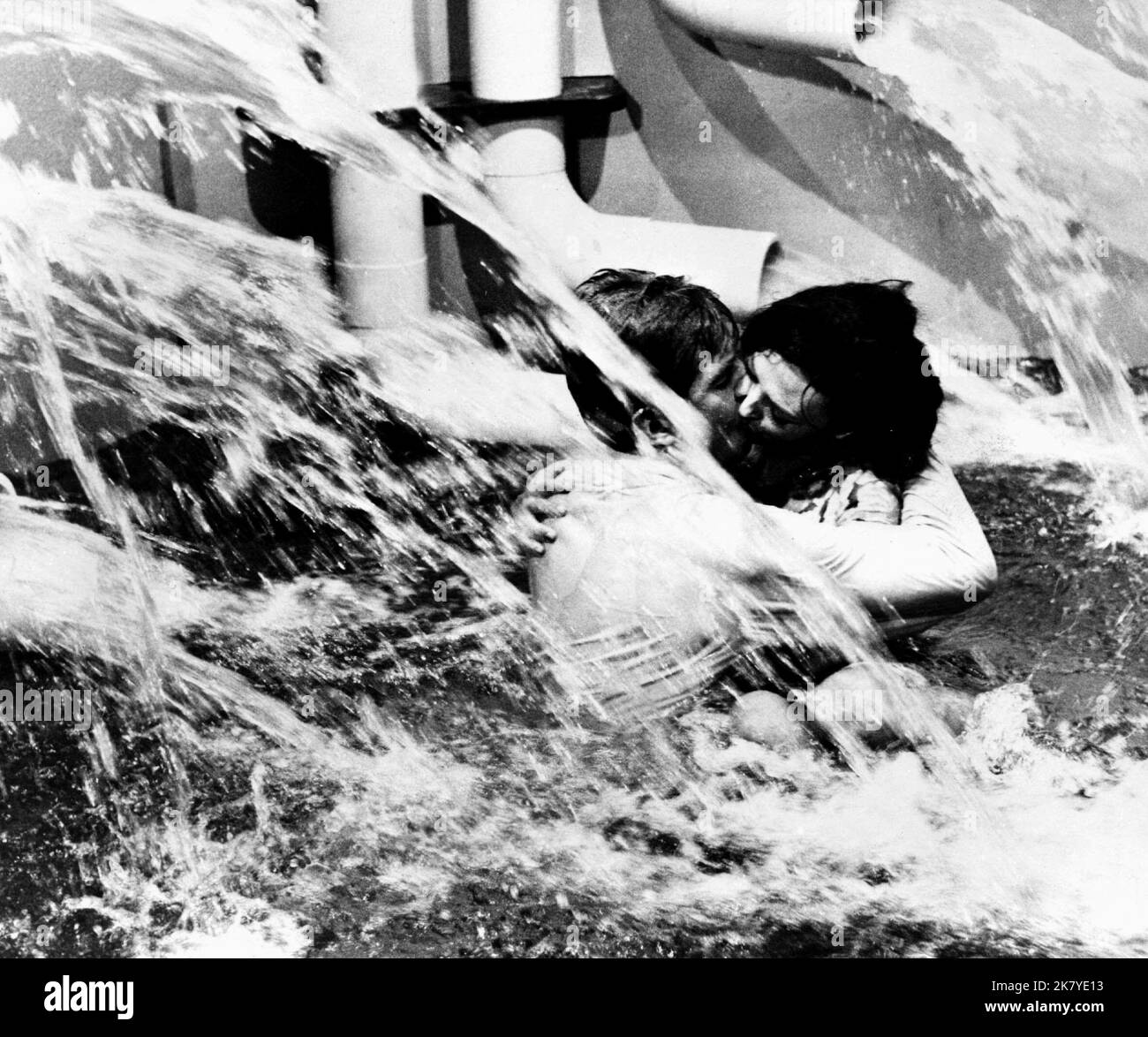 Scene With Anthony Eisley Film Lightning Bolt; Operazione Goldman (1960 ...